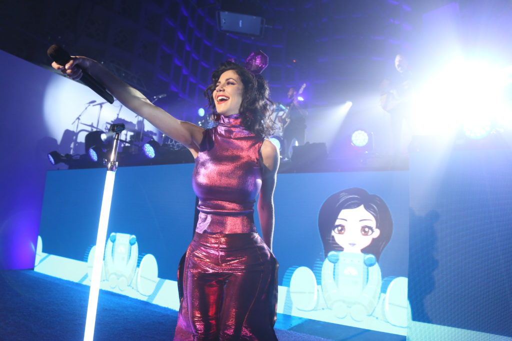 Marina Puts On An Eclectic Show In New York - Live from the Artists Den