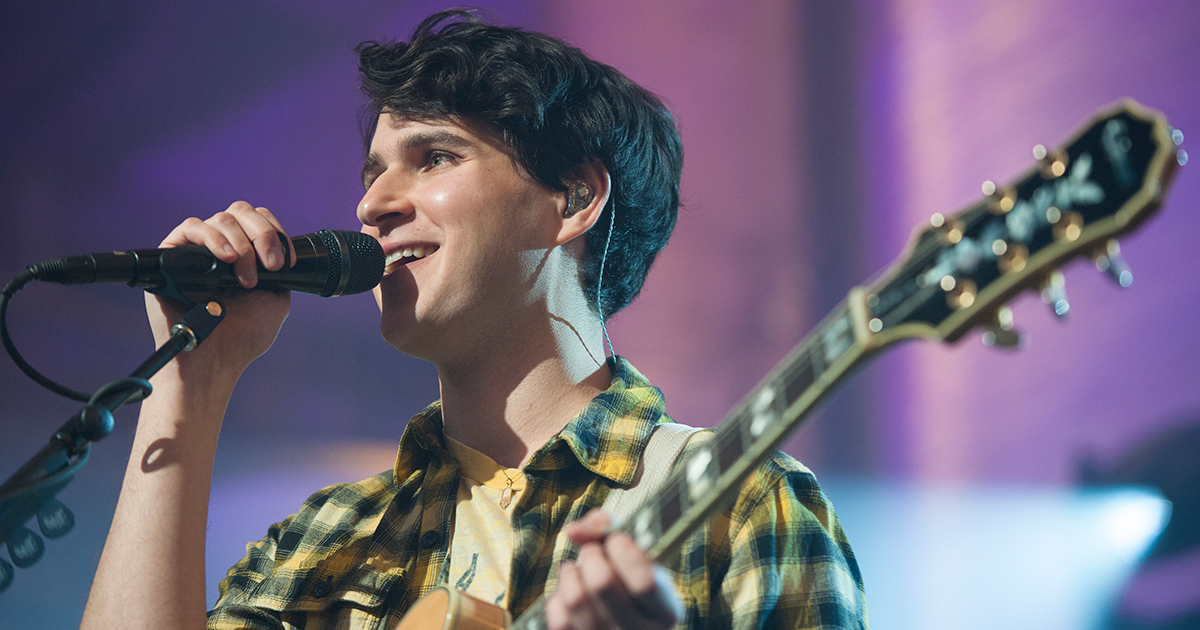 Vampire Weekend Performs at General Society of Mechanics & Tradesmen ...