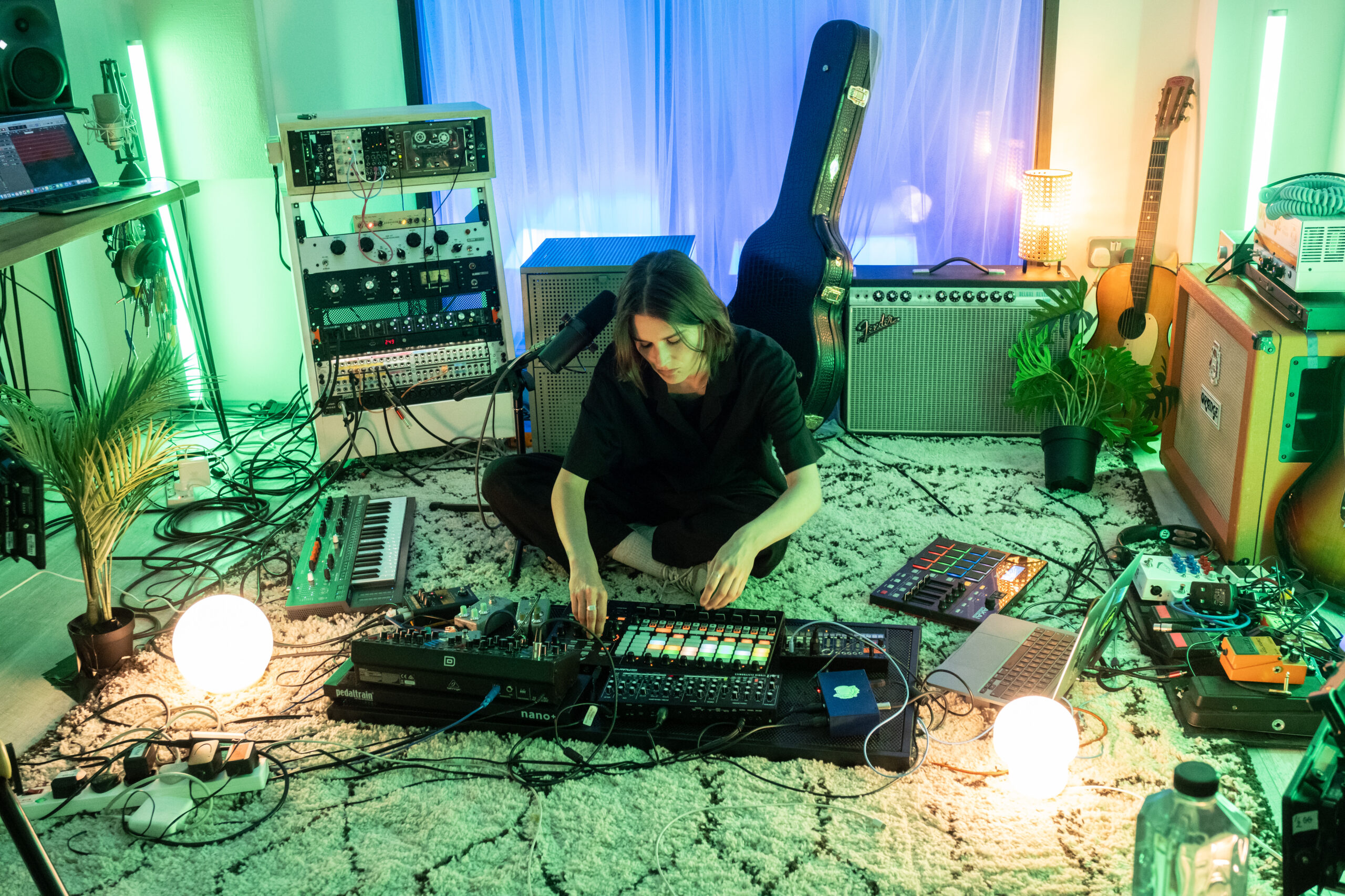 Art School Girlfriend performs in East London